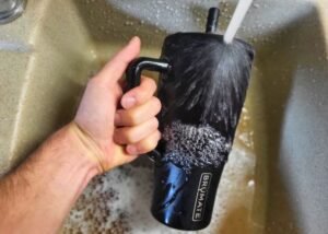 How to Clean a BrüMate Era Tumbler? - Water Bottle Advisor
